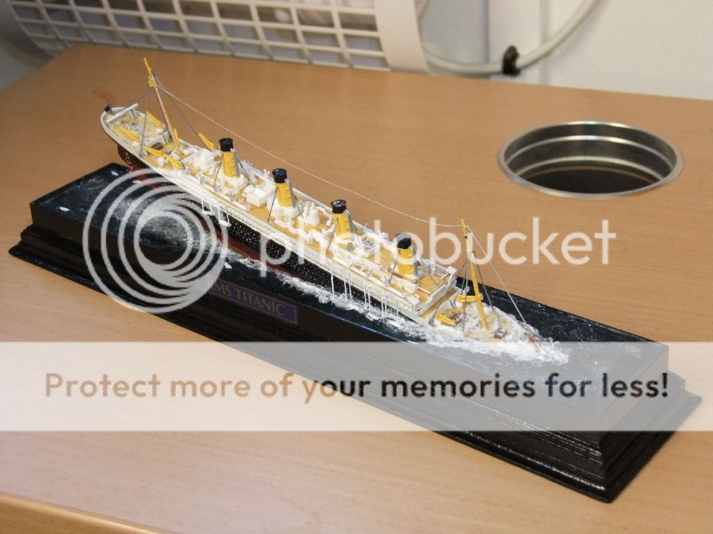 Sinking Titanic - Revell 1/1200 Easy Built Kit - Ready for Inspection ...