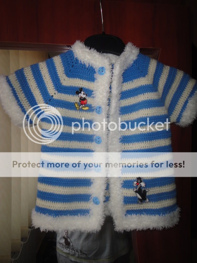 Veste crosetate pentru copii - V - Lucrusoare crosetate pentru copii ...